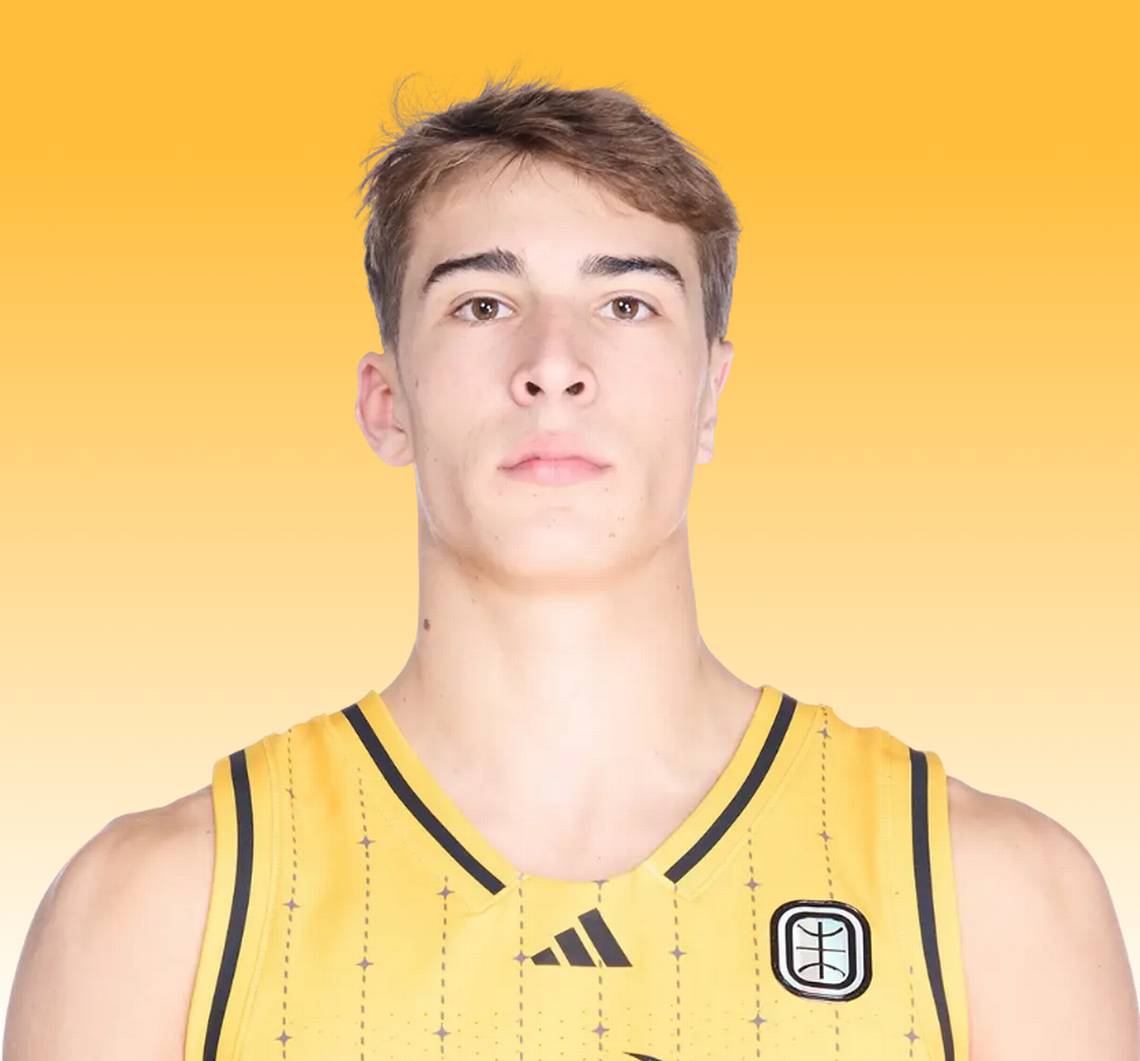 Kansas Jayhawks land coveted class of 2026 hoops prospect. He'll ...