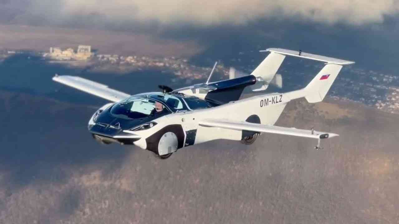 AirCar: Erstes fliegendes Auto wird 2026 mit einer Reichweite von 1.000 ...