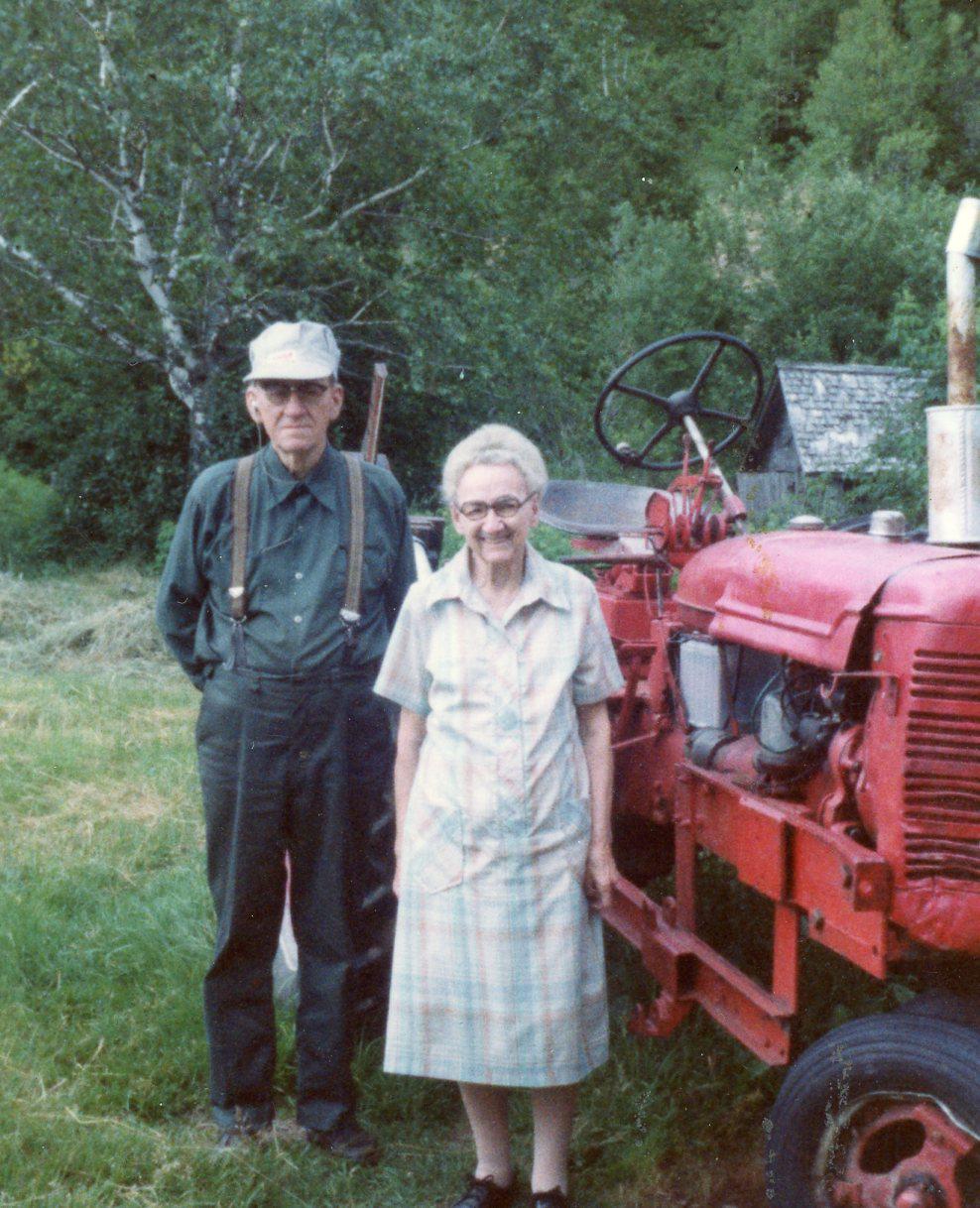 25 Vintage Photos of Farm Life
