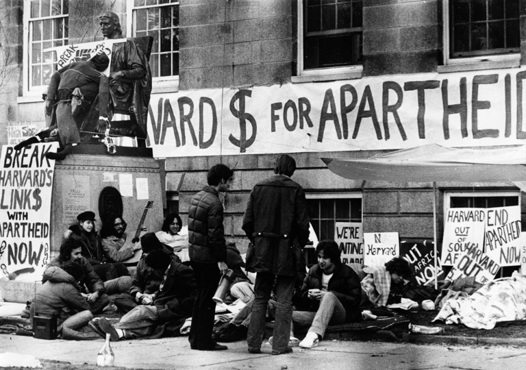 How did Harvard Yard become a symbol for student protests?