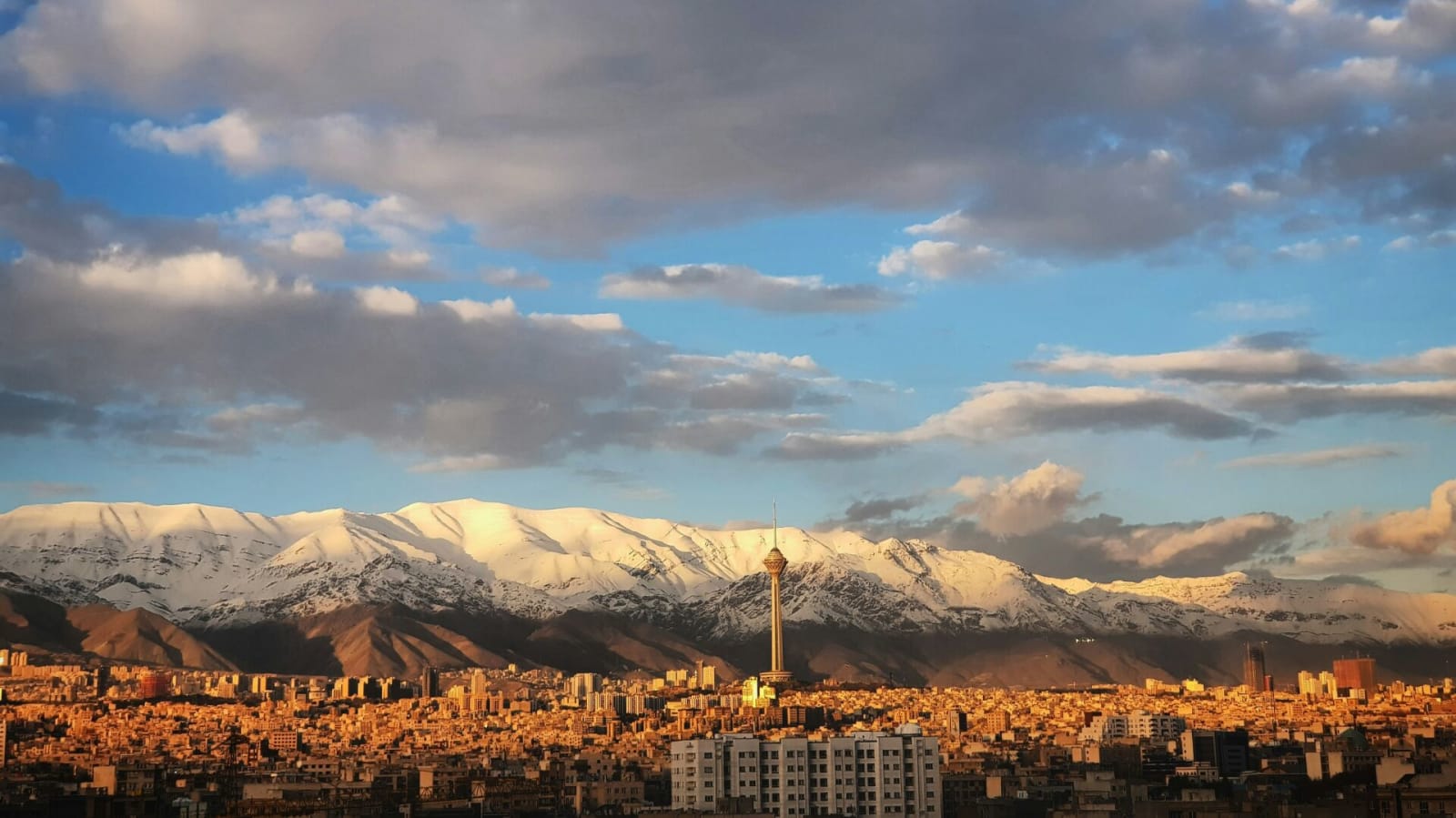 Trump: 'We' have control over Iranian airspace; know where Khomeini is ...