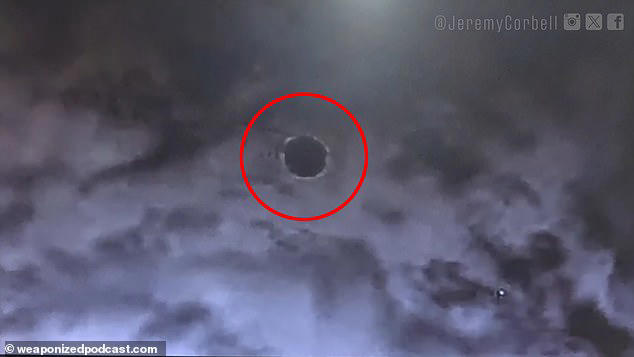 Bombshell new video shows first flying saucer shaped UFO captured by ...