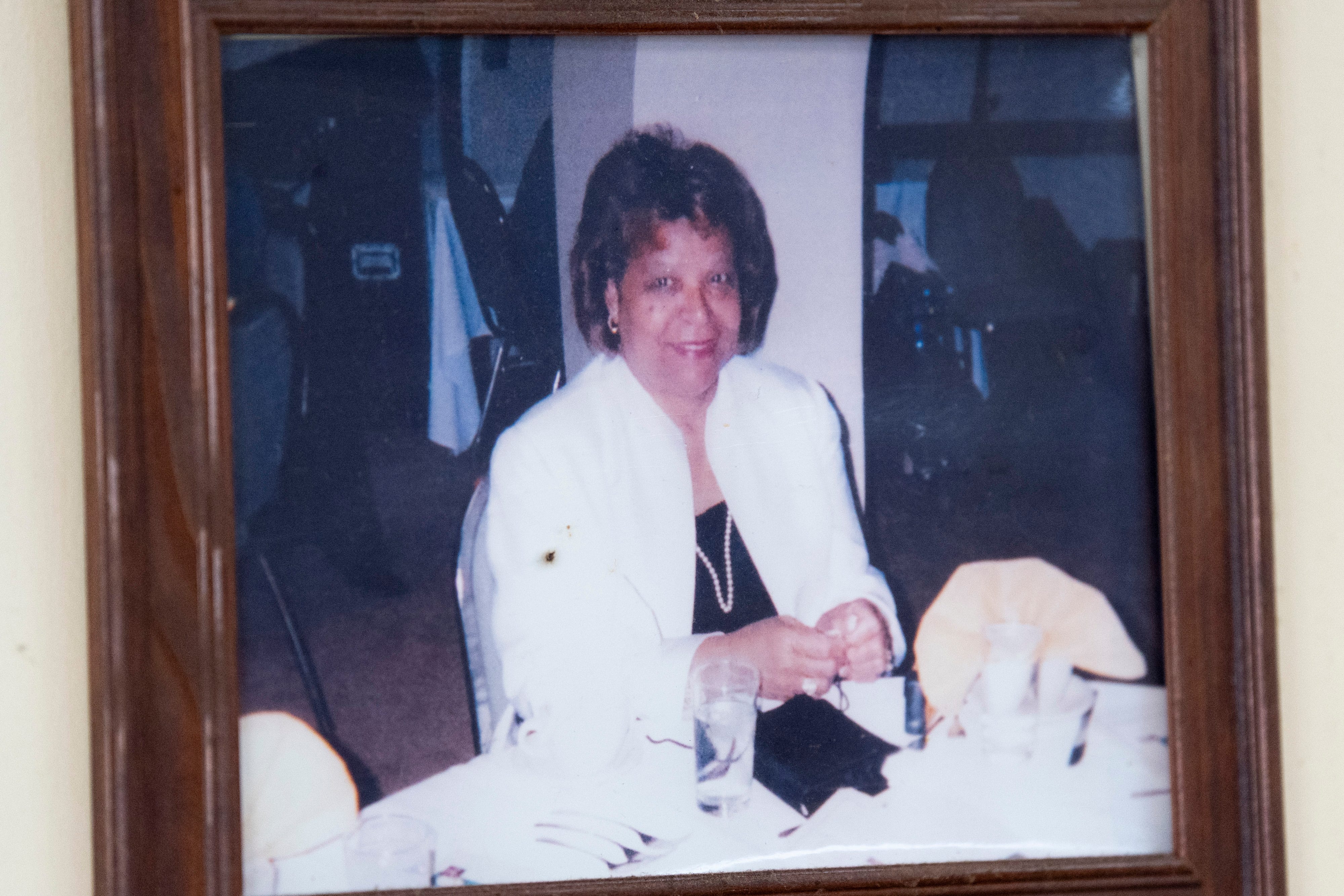 Barbecue matriarch Barbara Neely, co-founder of legendary Memphis BBQ ...