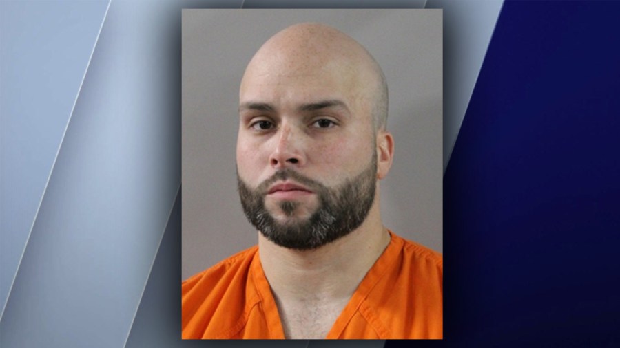 Chicago officer relieved of police powers following Florida arrest