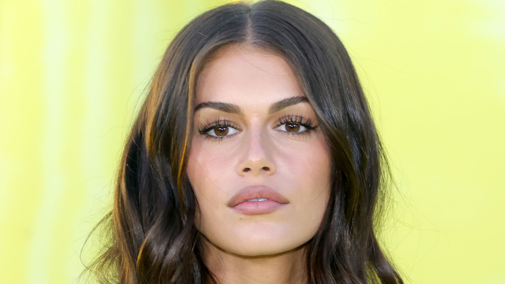 Inside Kaia Gerber's new romance with Hollywood star who has a very ...