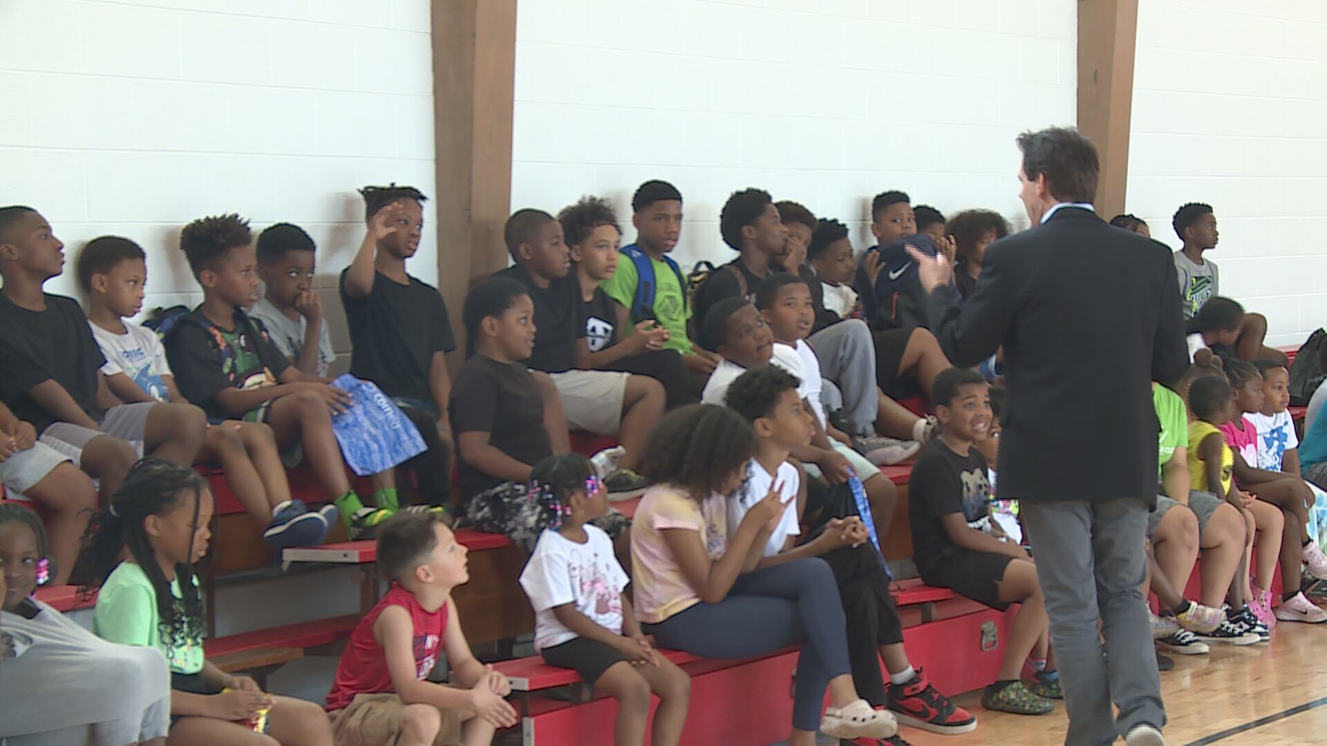 Senator Stadelman’s annual Summer Book Club begins with kickoff rally