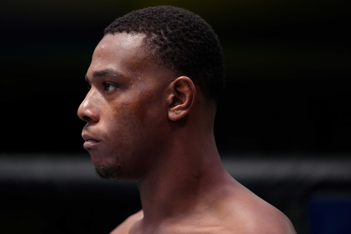 Exclusive: Jamahal Hill Reveals What the UFC Light Heavyweight Division ...