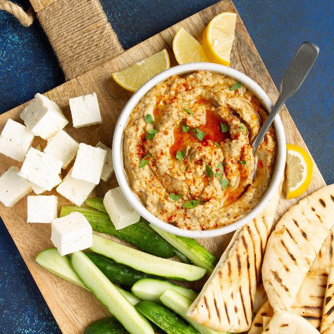 25 Easy and Delicious Vegetarian Dips