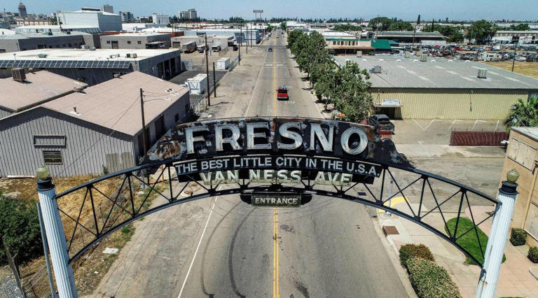 City of Fresno takes on $100M in debt to repave dilapidated roads. Here ...