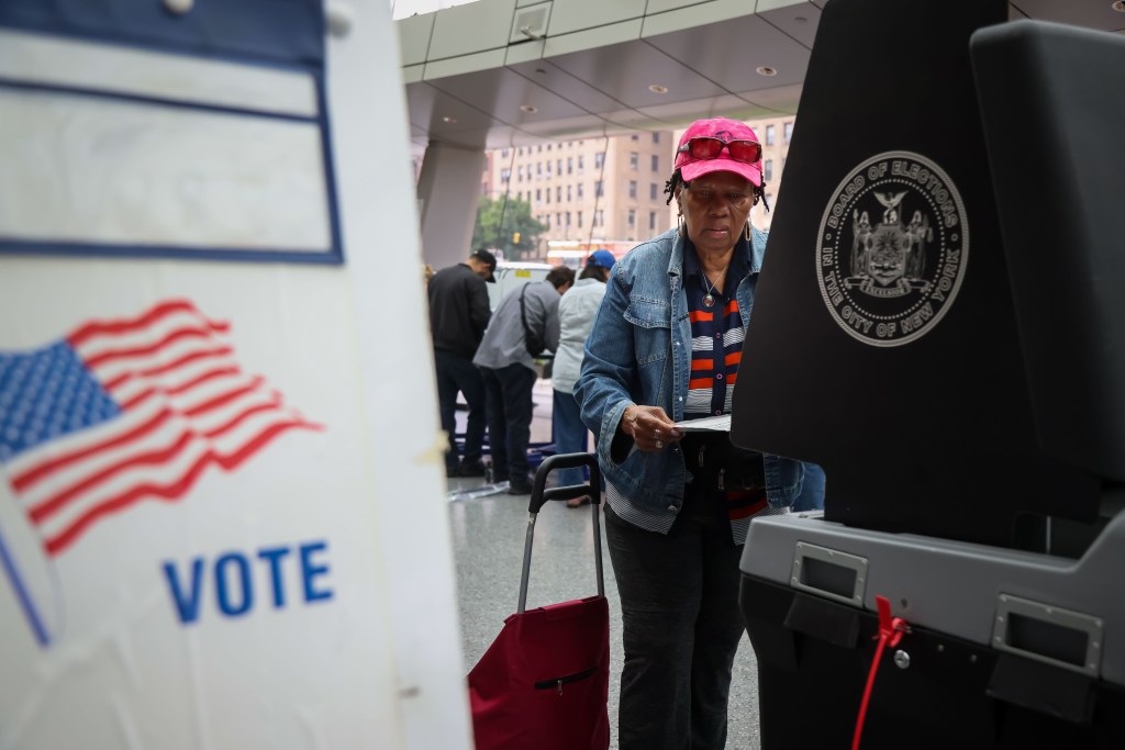 Heated NYC Democratic mayoral primary inspires huge spike in turnout as ...