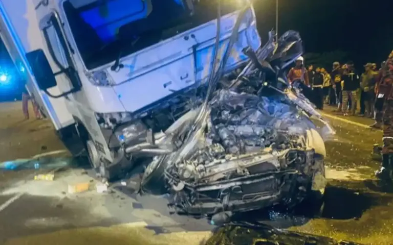 3 children orphaned after car crash in Kuantan