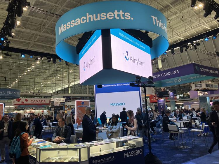 Mass. pols blend in at global life sciences mixer