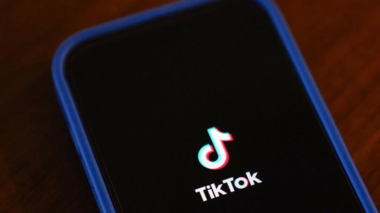 Trump to sign executive order this week to extend TikTok's deadline to ...