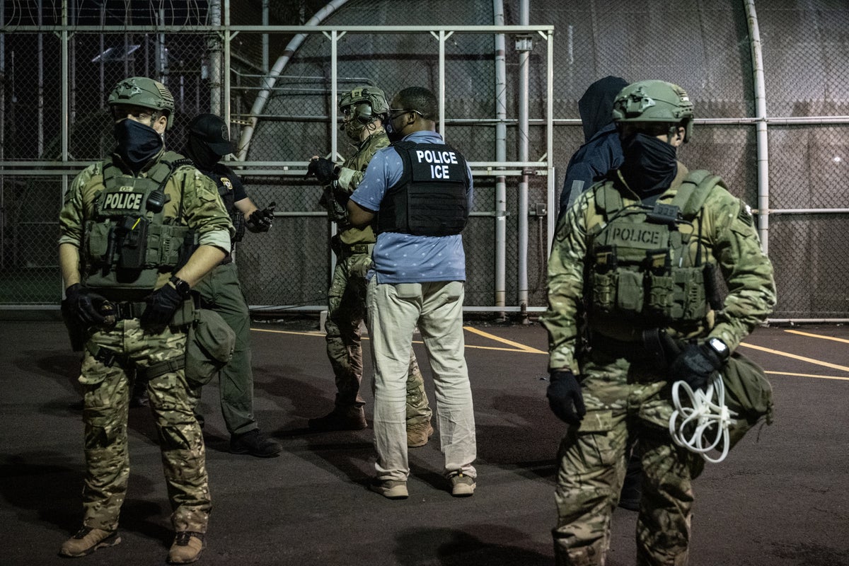 700 troops have been mobilized to help ICE in raids in Florida ...