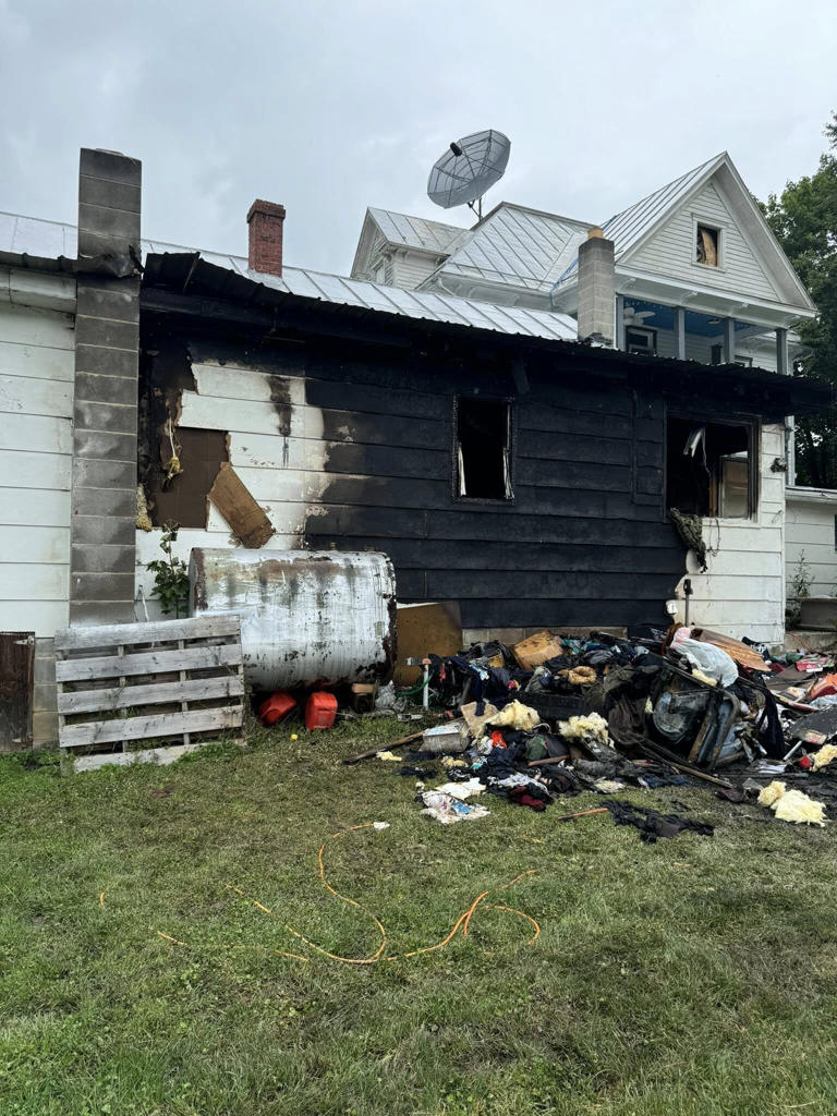 Generator malfunction catches Franklin home on fire