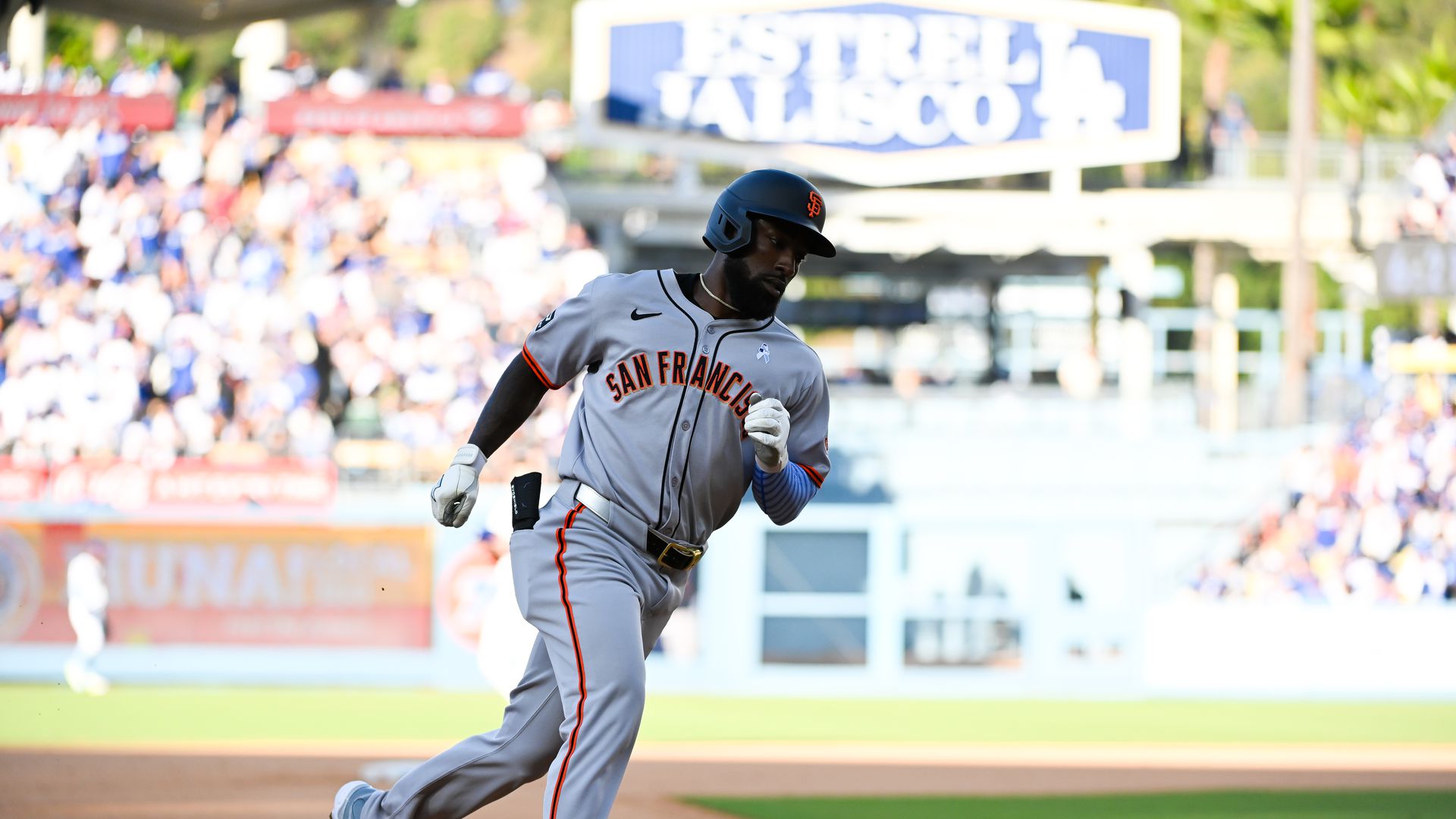 Giants option Daniel Johnson