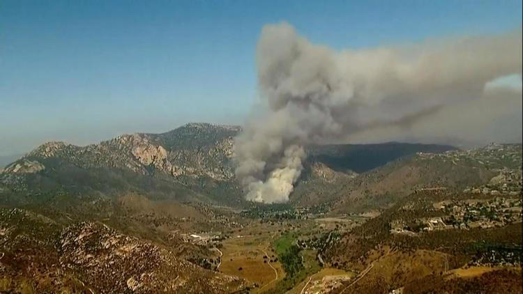 Monte Fire | Brush fire in Lakeside burns 200+ acres, evacuation orders ...