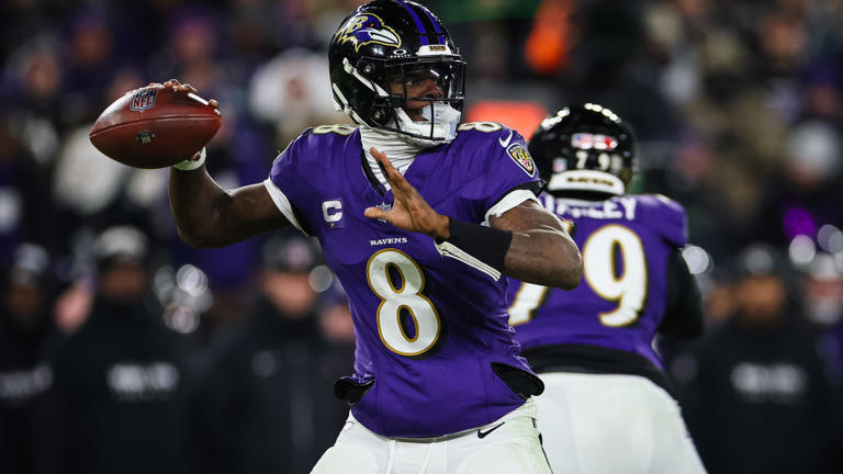 Lamar Jackson: I won't discuss contract talks, highest-paid player ...
