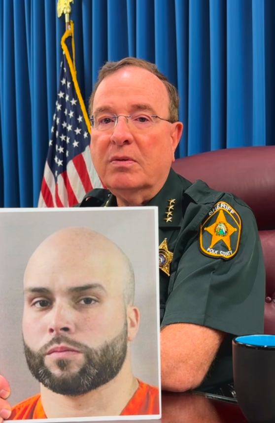 Chicago cop takes social media heat following Florida arrest