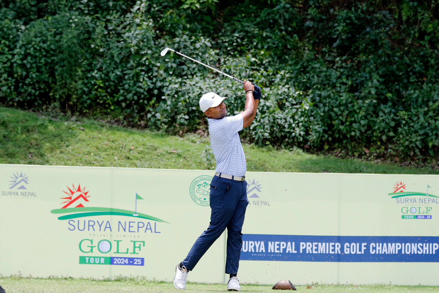 Rahul, Subash share lead on Day 2