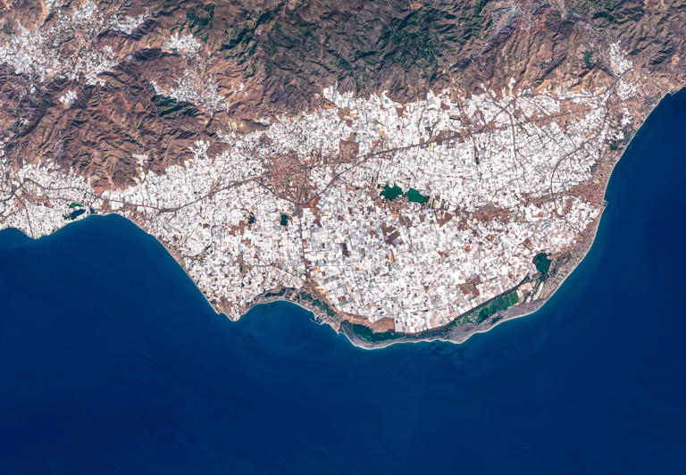 NASA Just Confirmed That The Largest Structure Visible From Space Isn't ...