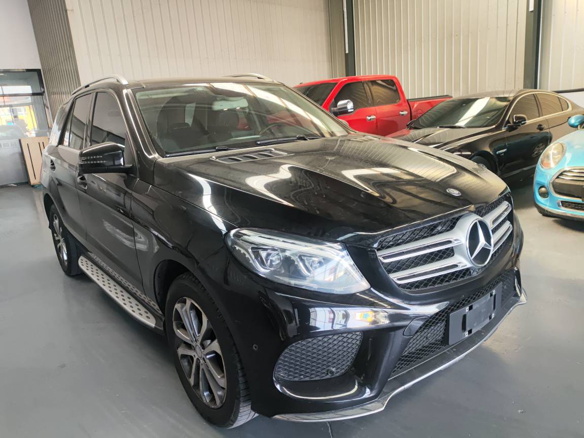 奔驰 奔驰GLE 2016款 GLE 320 4MATIC 动感型实拍图