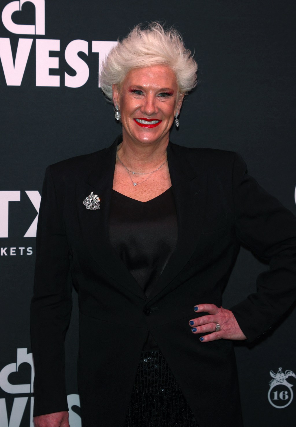 Anne Burrell found ‘unconscious and unresponsive’ as details of celeb chef’s shocking death are ...