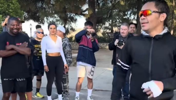 'Sugar' sweetens camp: Pacquiao reconnects with ex-opponent Mosley