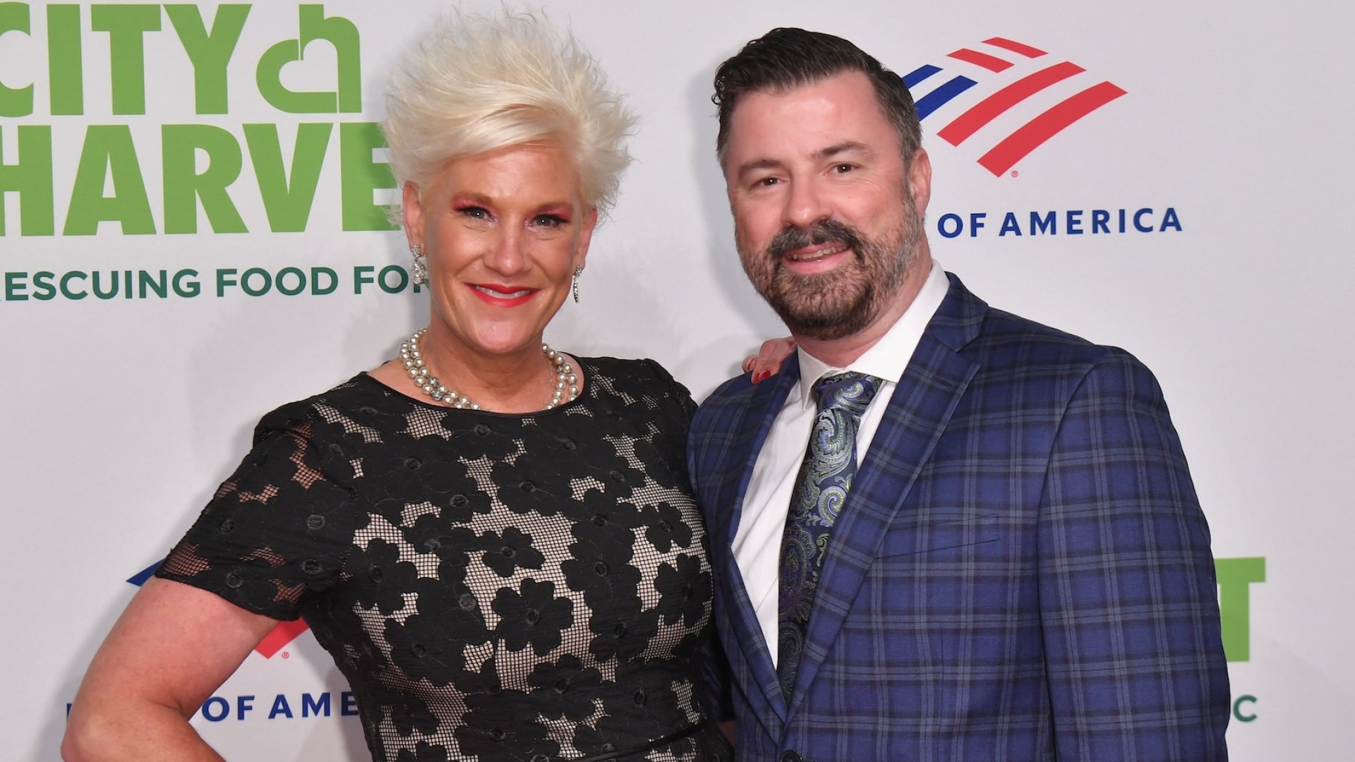 Food Network's Anne Burrell, Husband Stuart Claxton's Relationship Timeline
