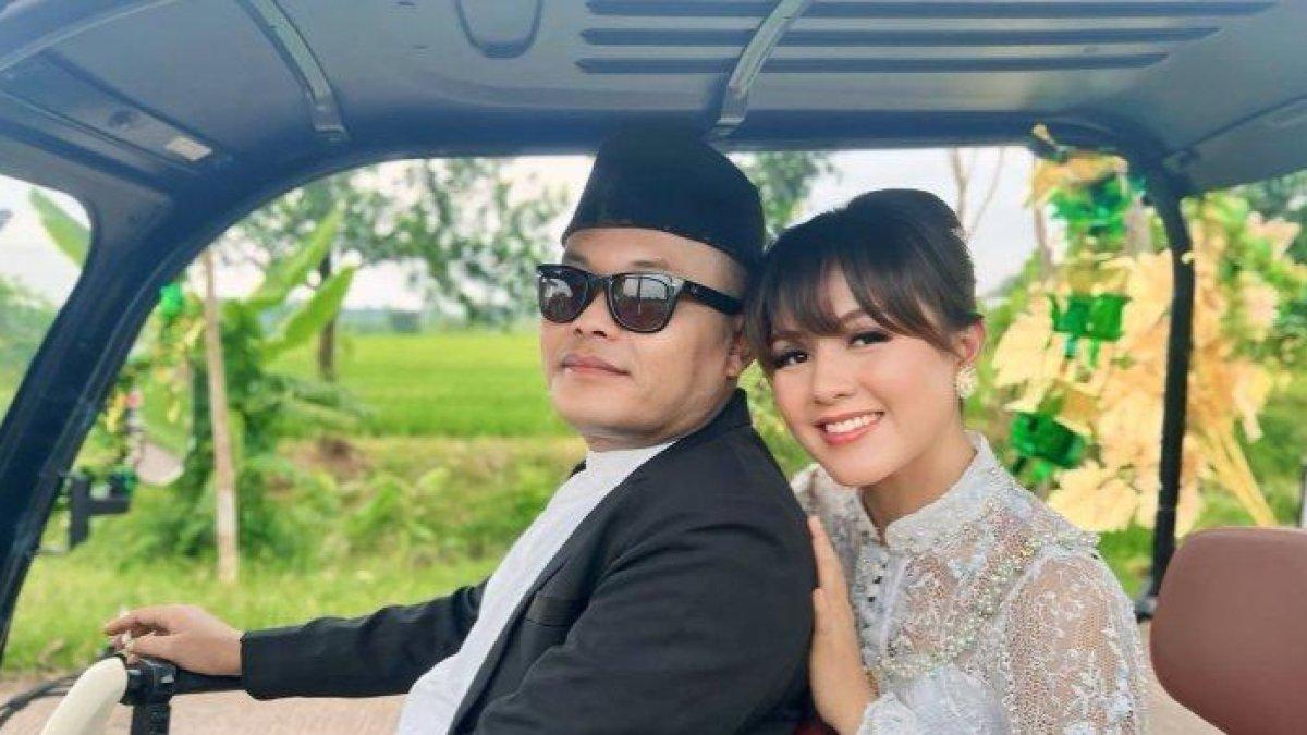 Siapa Wanita Berkebaya Putih yang ,Menikah, dengan Sule? Ini Sosoknya ...