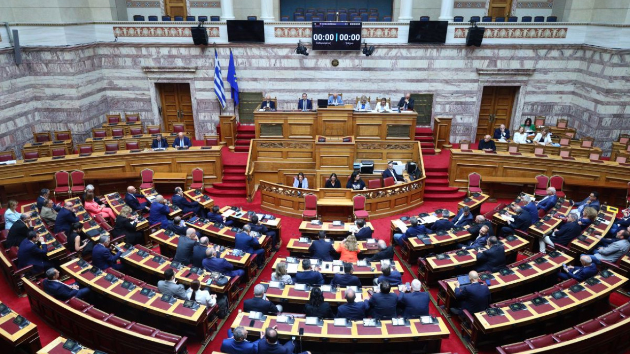 Βουλή: Εγκρίθηκε η πρόταση της ΝΔ για σύσταση προανακριτικής επιτροπής ...