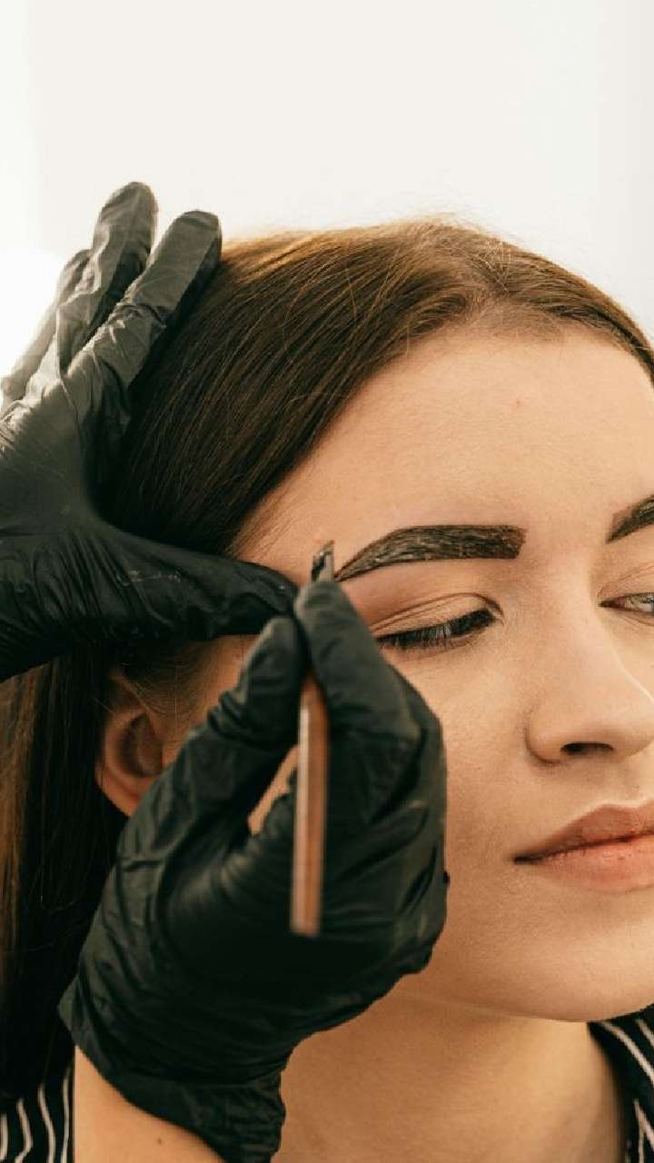 How Can You Regrow Eyebrows Faster Naturally?