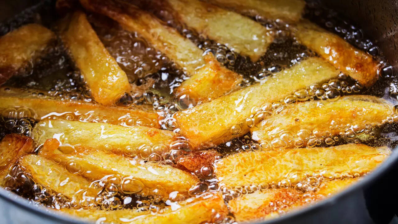 Eating food cooked in THIS oil can improve memory and reduce dementia ...