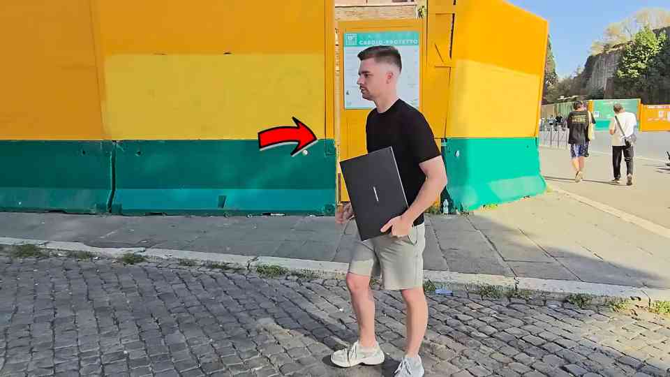 I Asked a Street Artist to Paint my $3000 Gaming Laptop