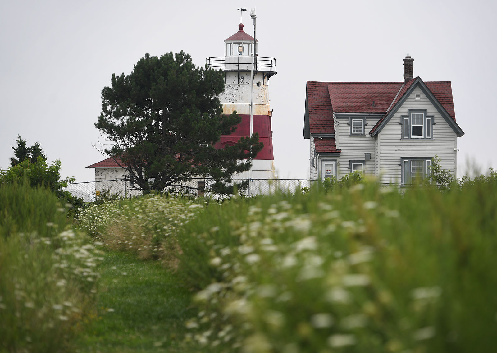 Nonprofit proposes 'arts enclave' for historic Stratford Point Lighthouse