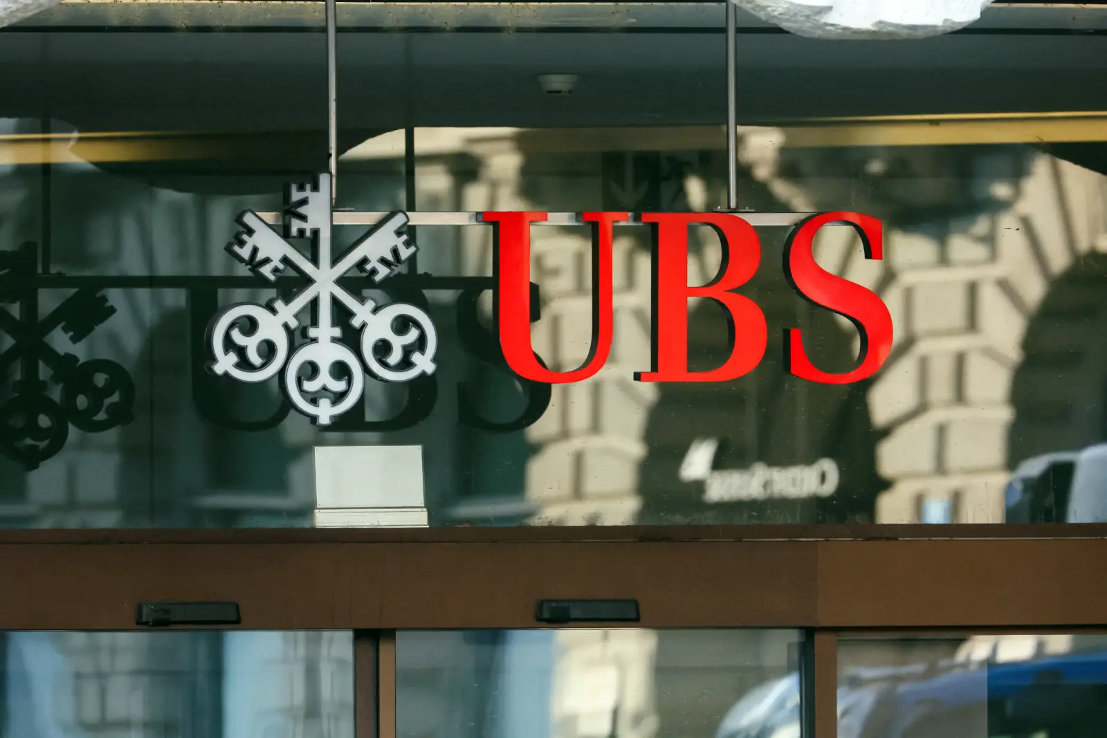 UBS report shows US added over 1,000 new millionaires a day last year
