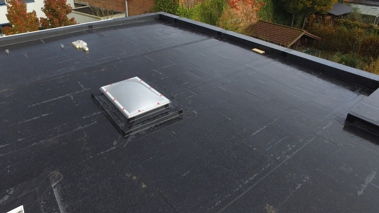 The Downsides To EPDM Roofing You Should Know About Before Installing