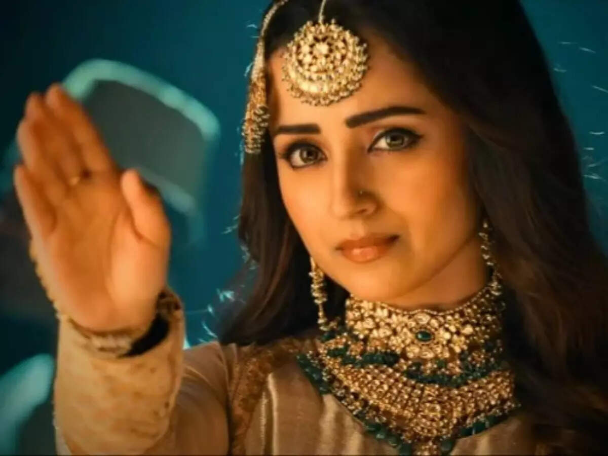 From 'Ghilli' to 'Thug Life': Five Trisha Krishnan films that will instantly make you her fan