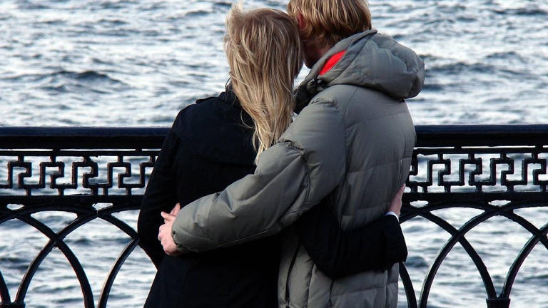 The Quiet Goodbye: 7 Clear Signs Your Partner Has Checked Out of the ...