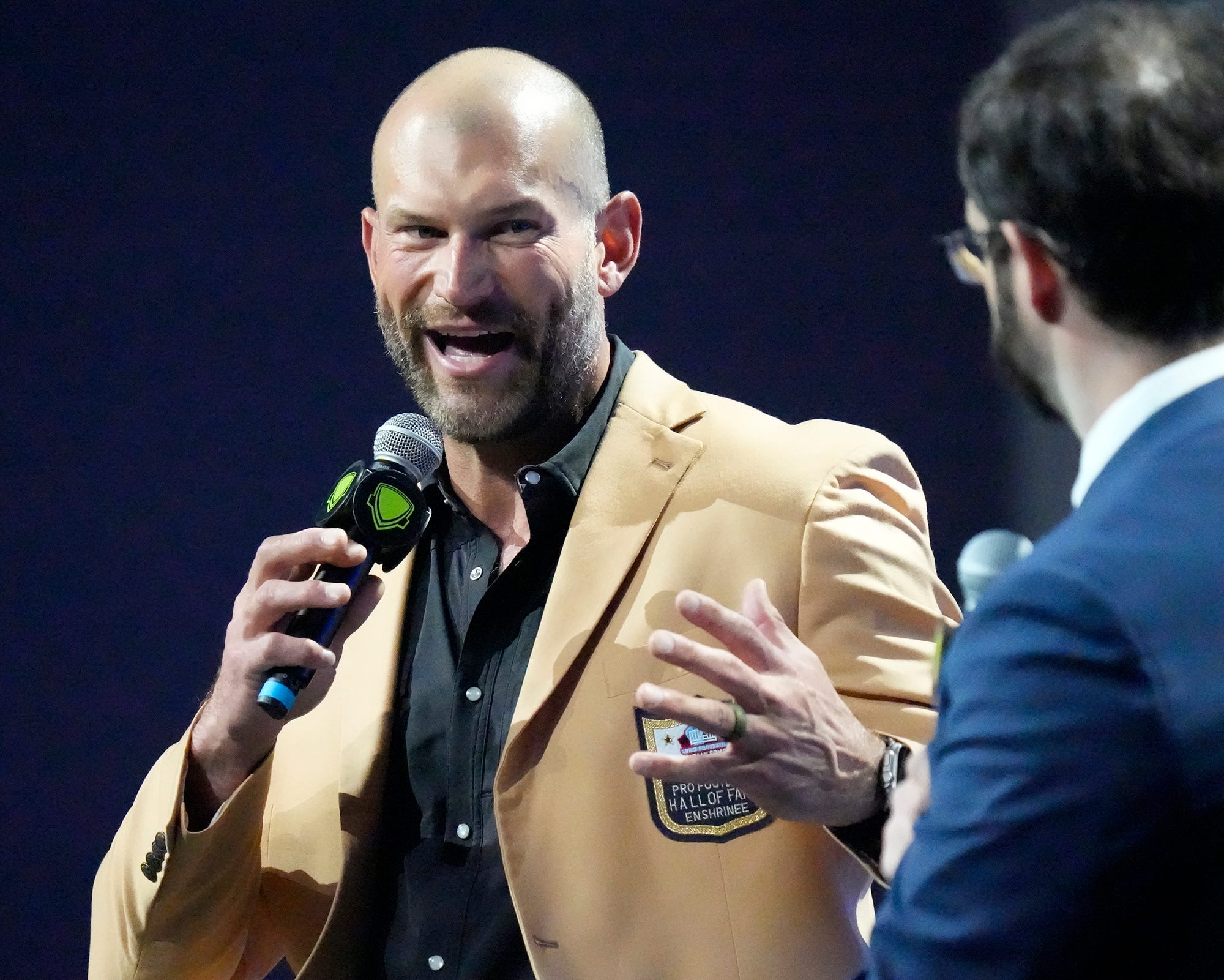 Joe Thomas plans to visit Browns training camp, has advice for 'talented guy' Dawand Jones