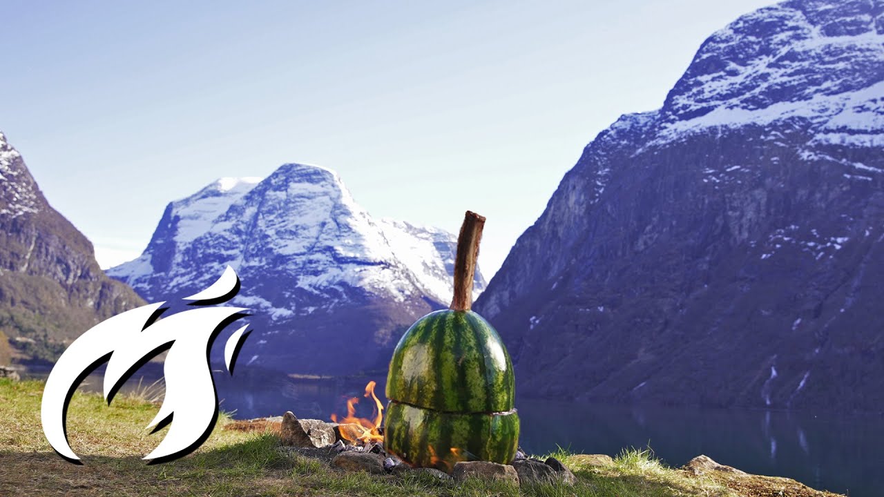 What’s Inside This Fire-Roasted Watermelon?🔥