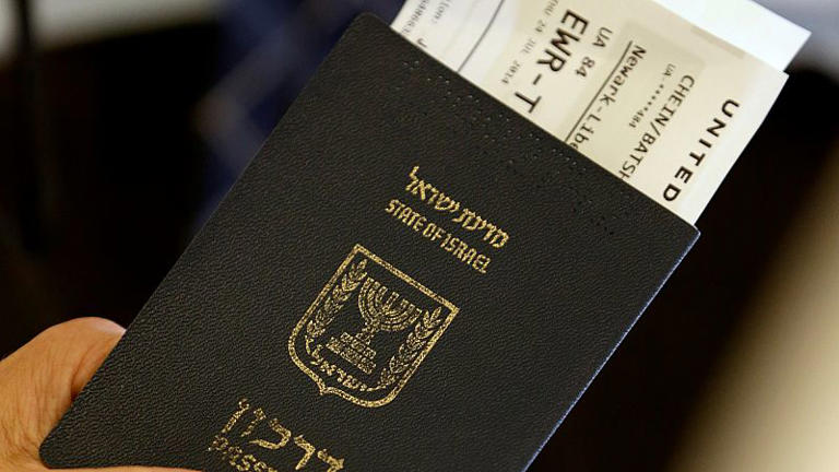 Exclusive: EU visa rule change set to target Israeli citizens