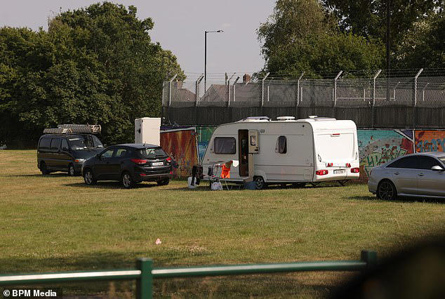 Travellers bring their caravans back to family park for FIFTH time this ...
