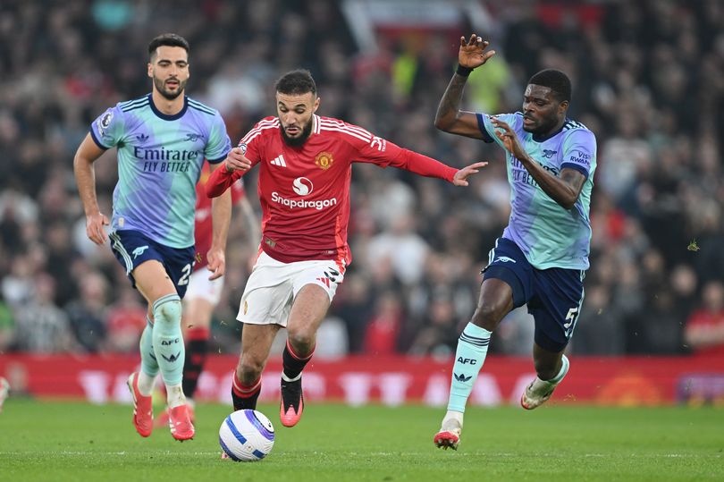 Manchester United's first six 2025/26 Premier League fixtures compared ...