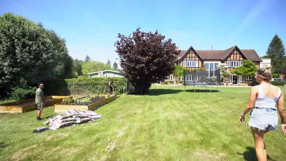 Inside a £5,750,000 Surrey Mansion