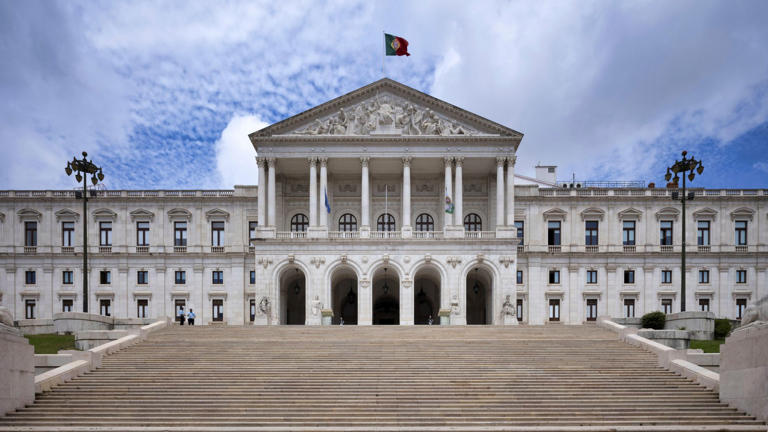 Portugal: Polizei verhindert rechtsextreme Anschläge auf Parlament