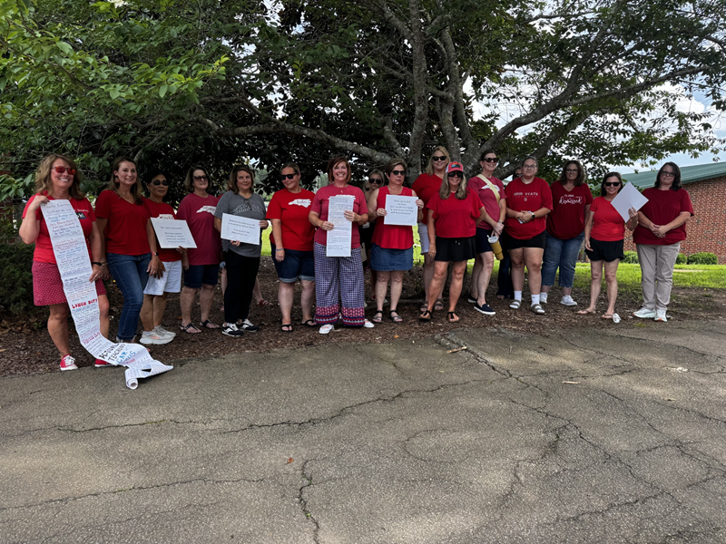 North Carolina teachers raise concerns after district bans cell phone ...