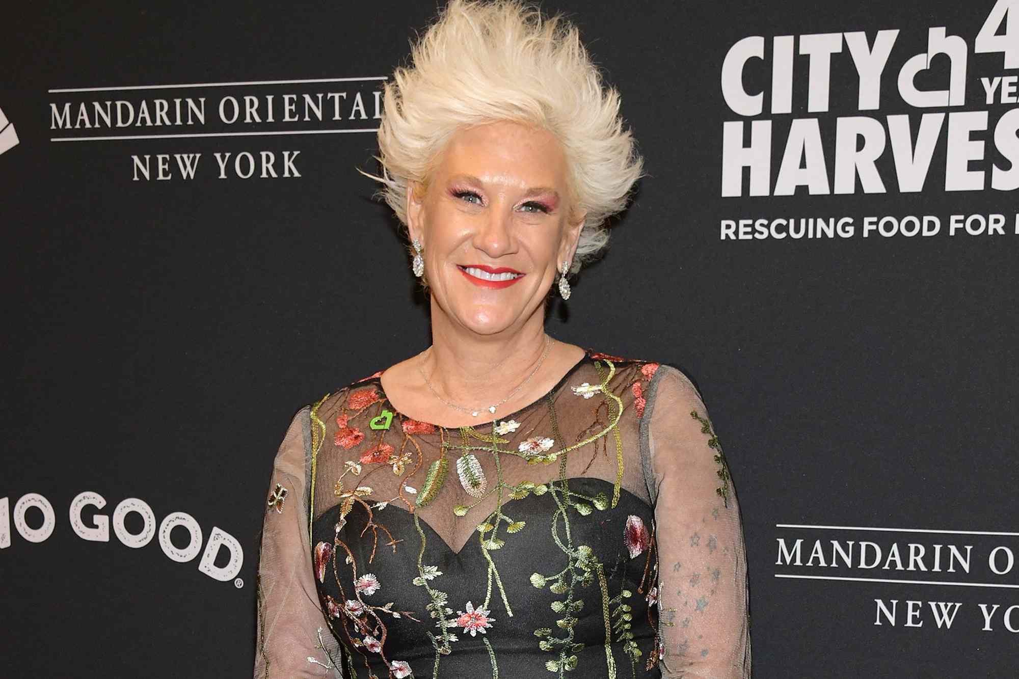 Anne Burrell 'Was in Great Spirits' at Her Improv Show the Night Before ...