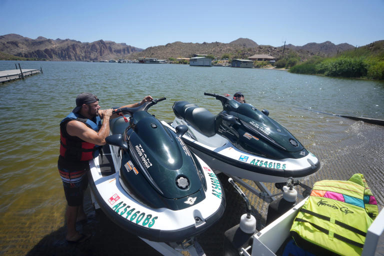 The 5 best lakes for fishing near metro Phoenix and what you can catch