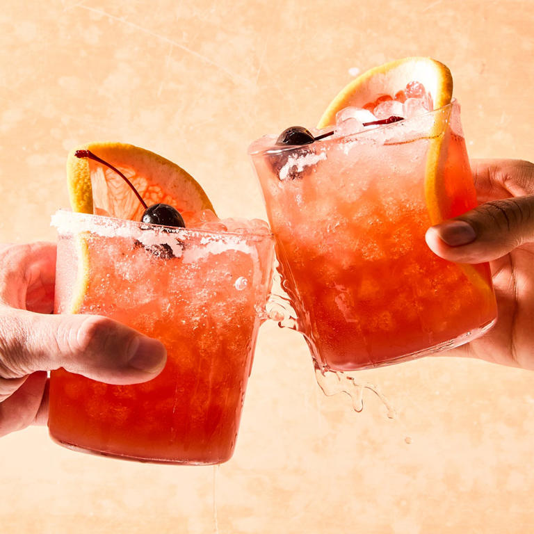 70 summer cocktail recipes that taste like being on vacation